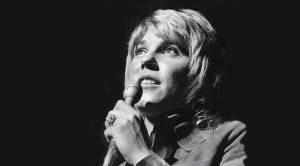 Canada’s Snowbird Anne Murray | 50+ World - 50+ World